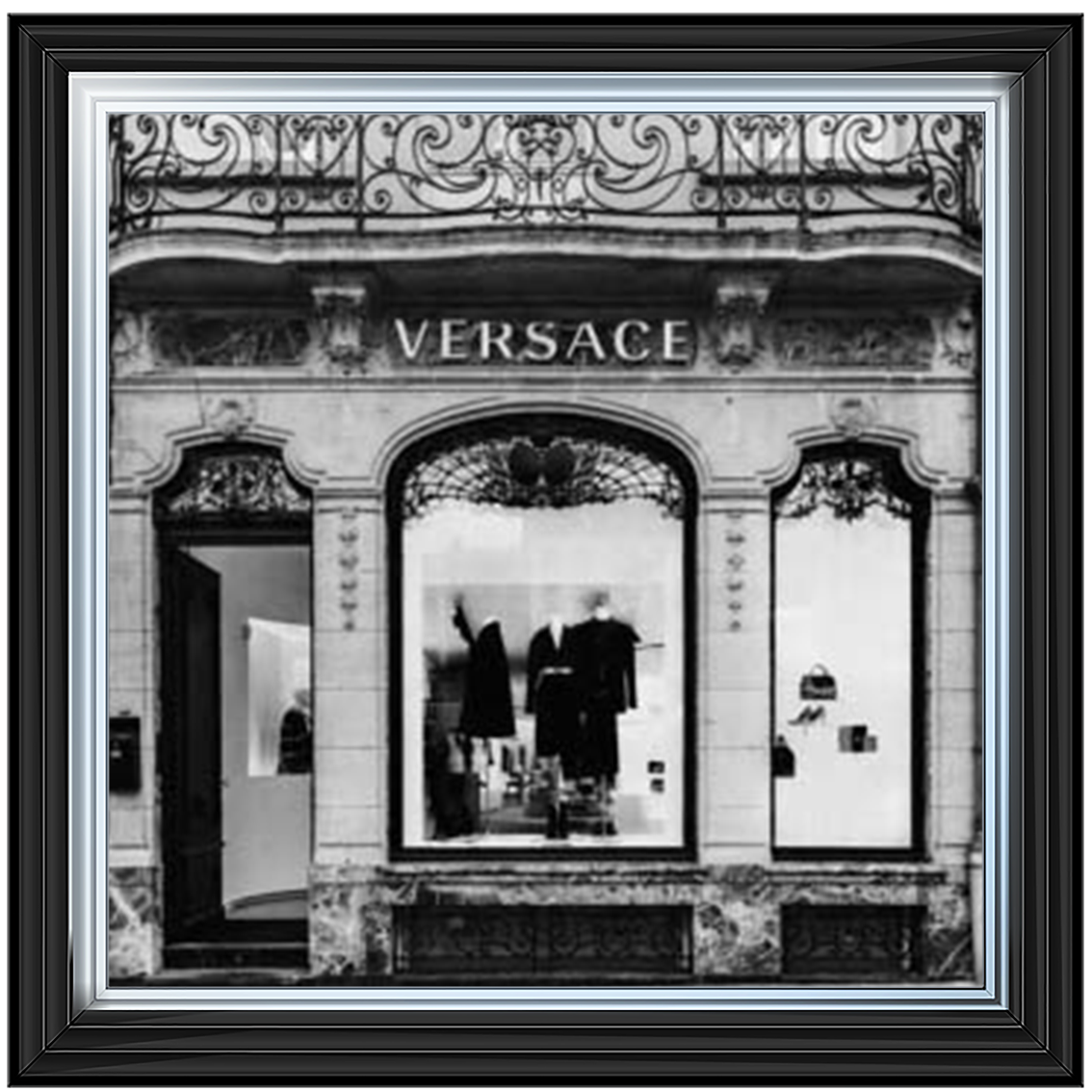 Versace Shop Front – Final Touches